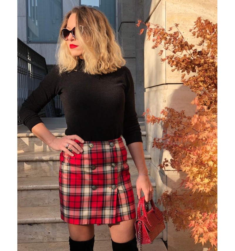 How To Wear A Checkered Skirt at Norris Carrico blog